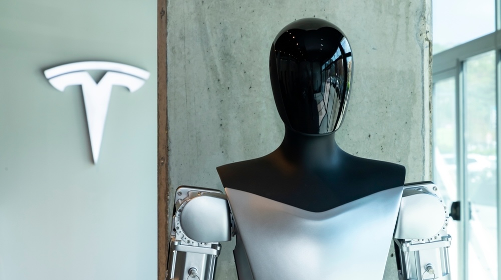 Tesla Optimus Humanoid Robot Explodes After Musk Calls It Biggest ...